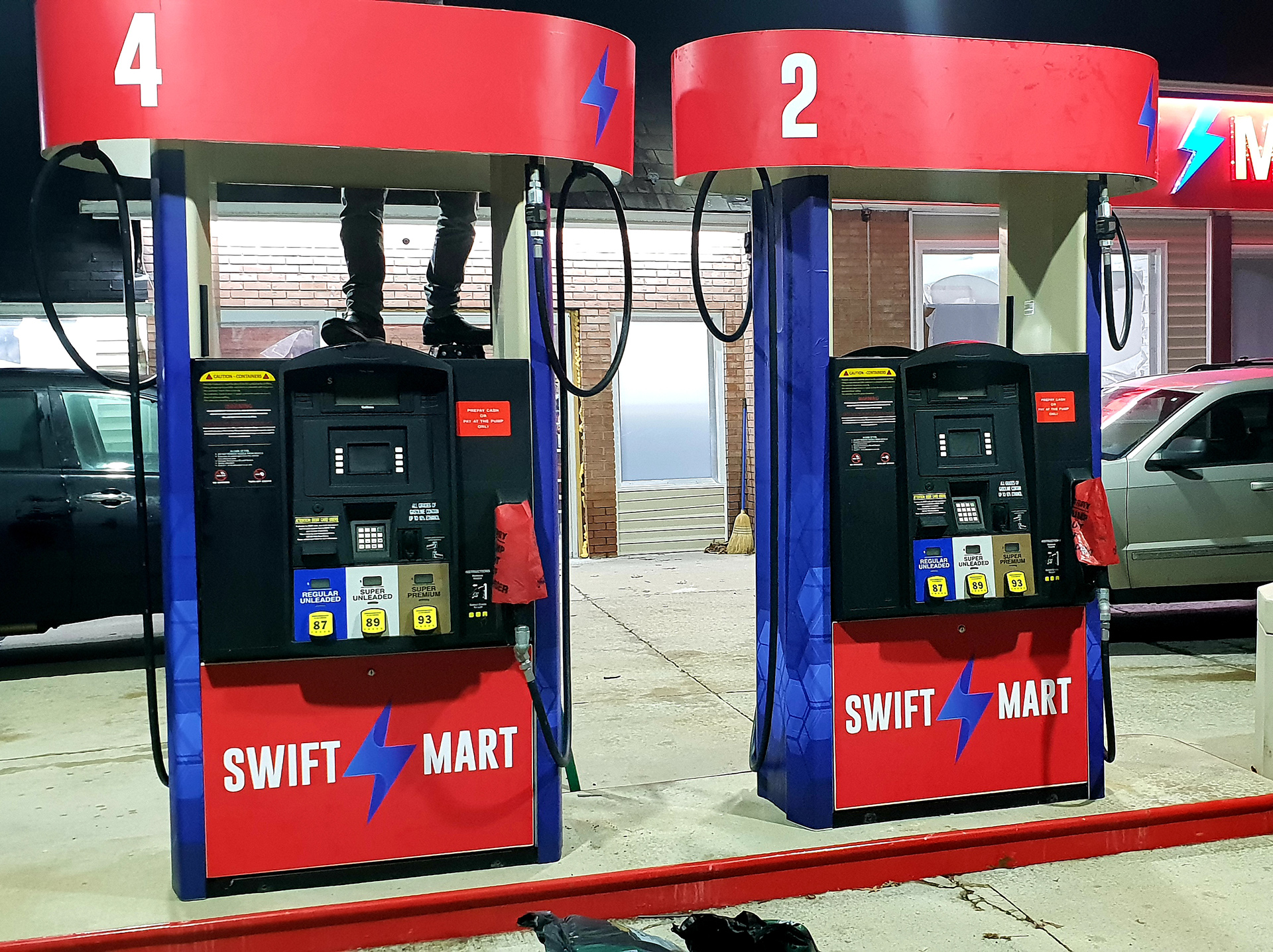 Swift Mart Gas Decals/Wraps/Signs - SyrWay Technologies